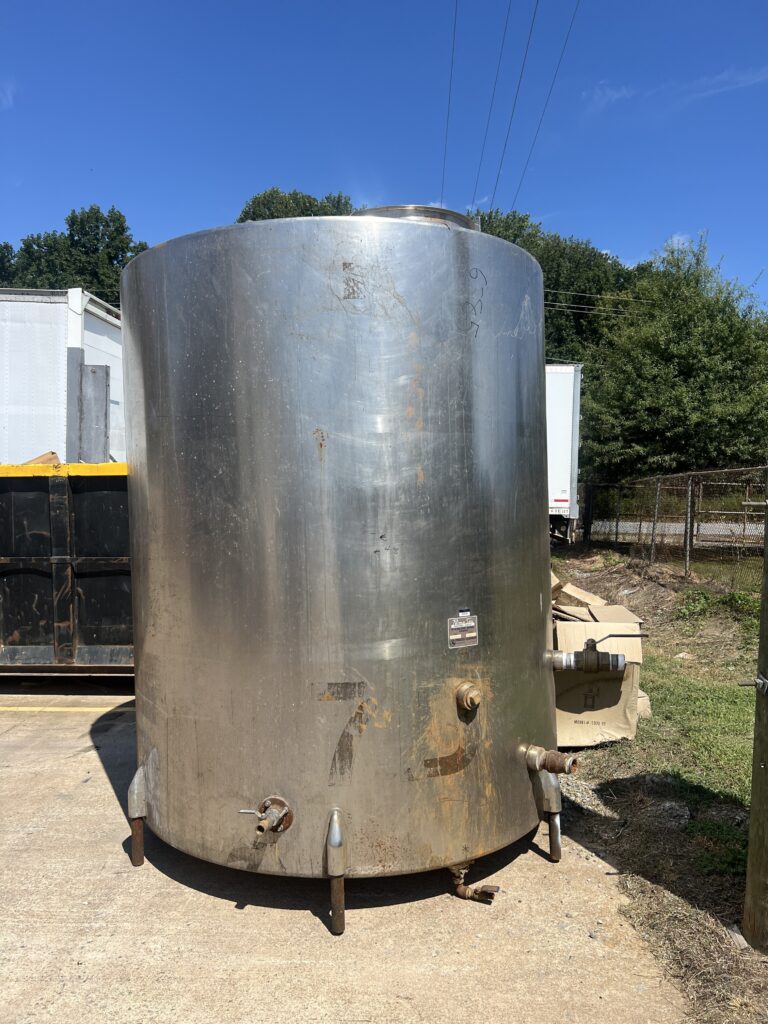 2000 Gallon Stainless Steel Tank | Valiant Industries