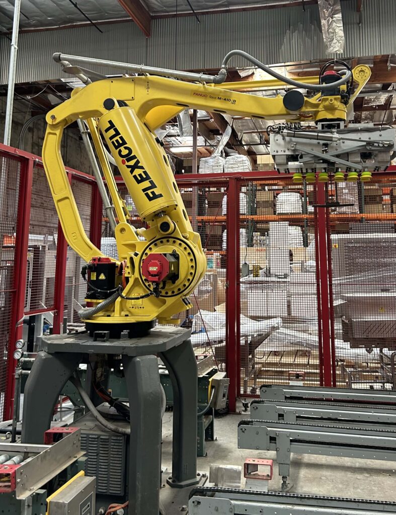 Fanuc M410iB/160 Palletizing Robot | Valiant Industries