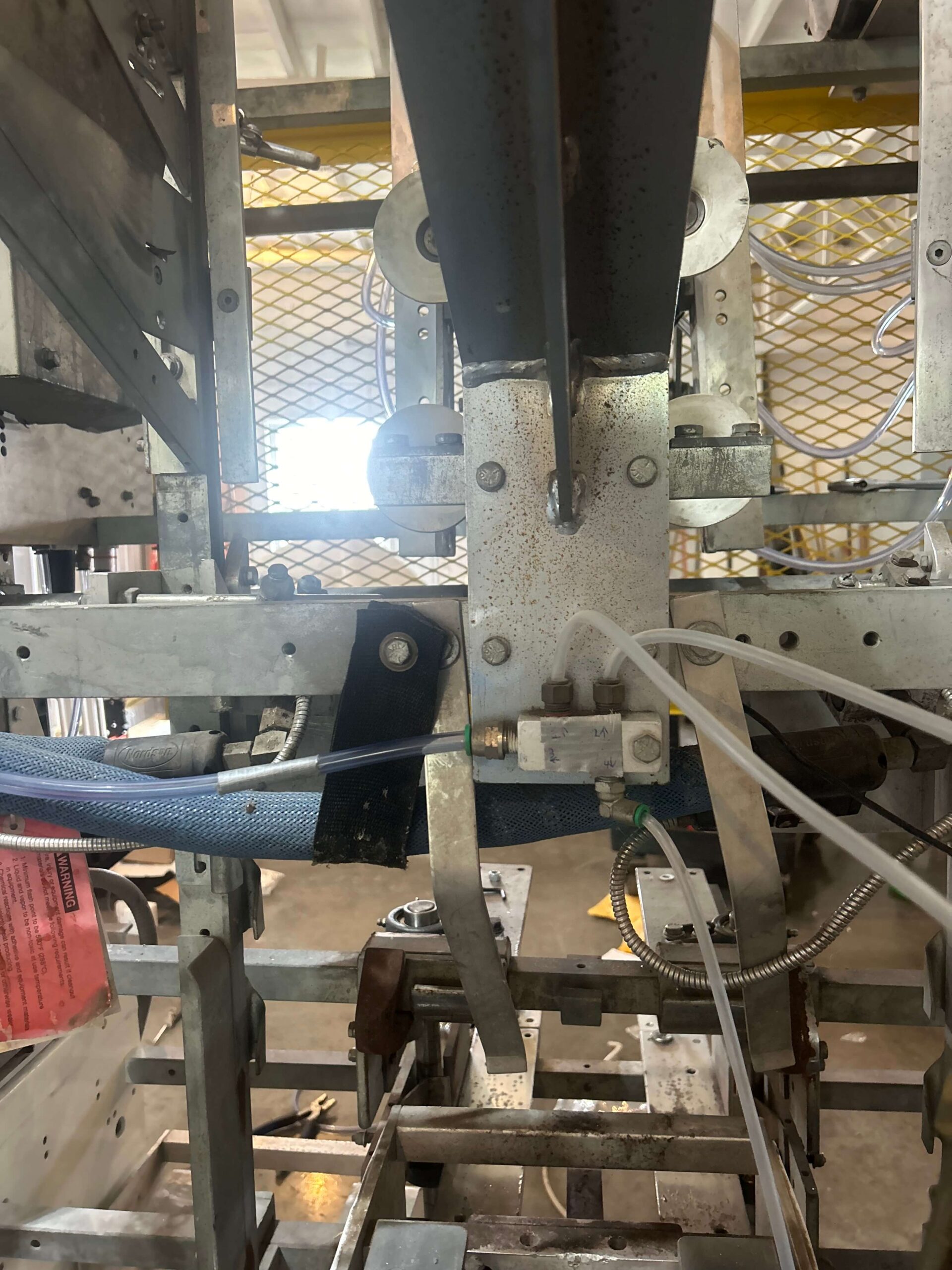 SWF TF400V Tray Former | Valiant Industries
