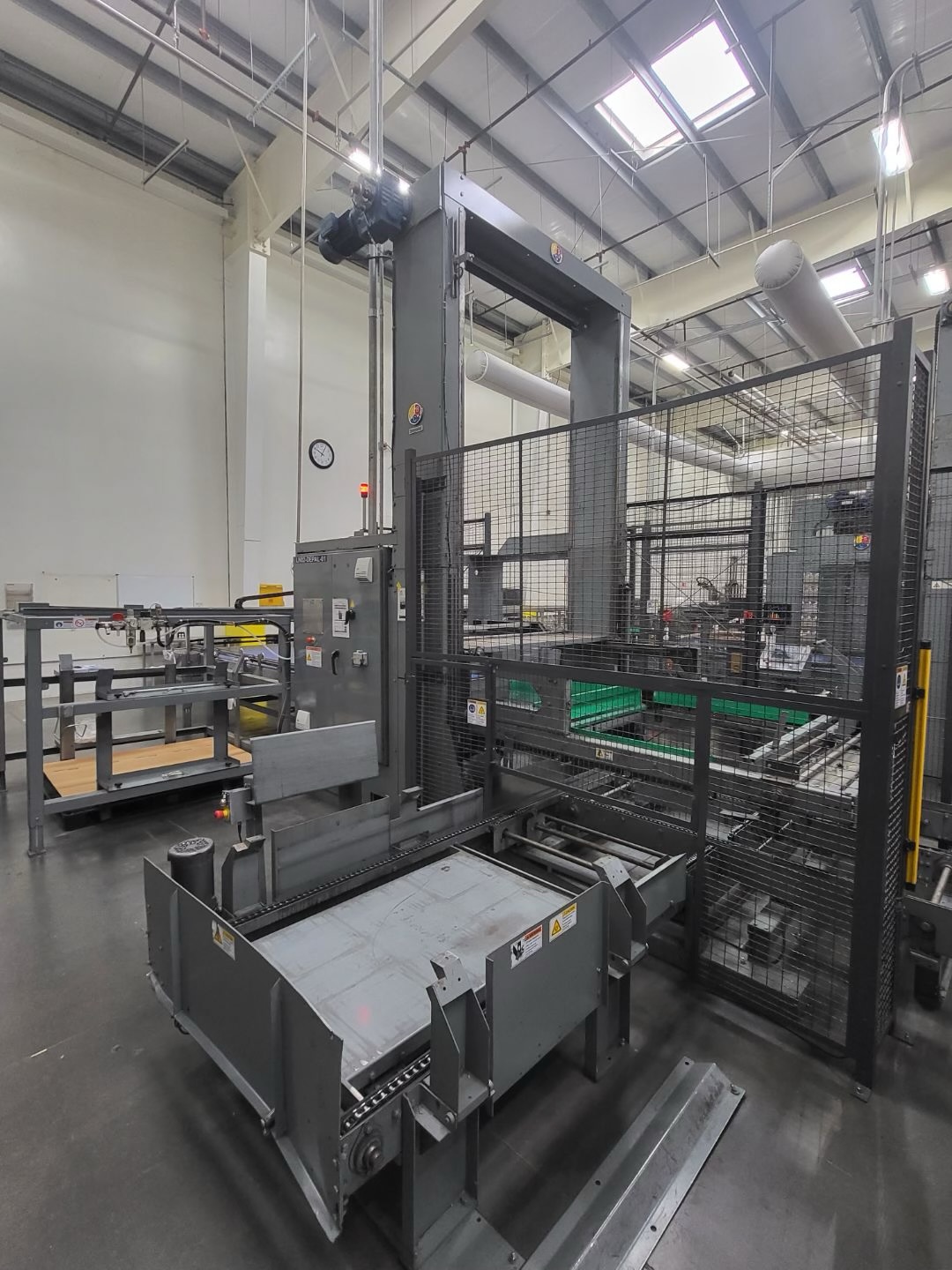 ABC Depalletizer | Valiant Industries