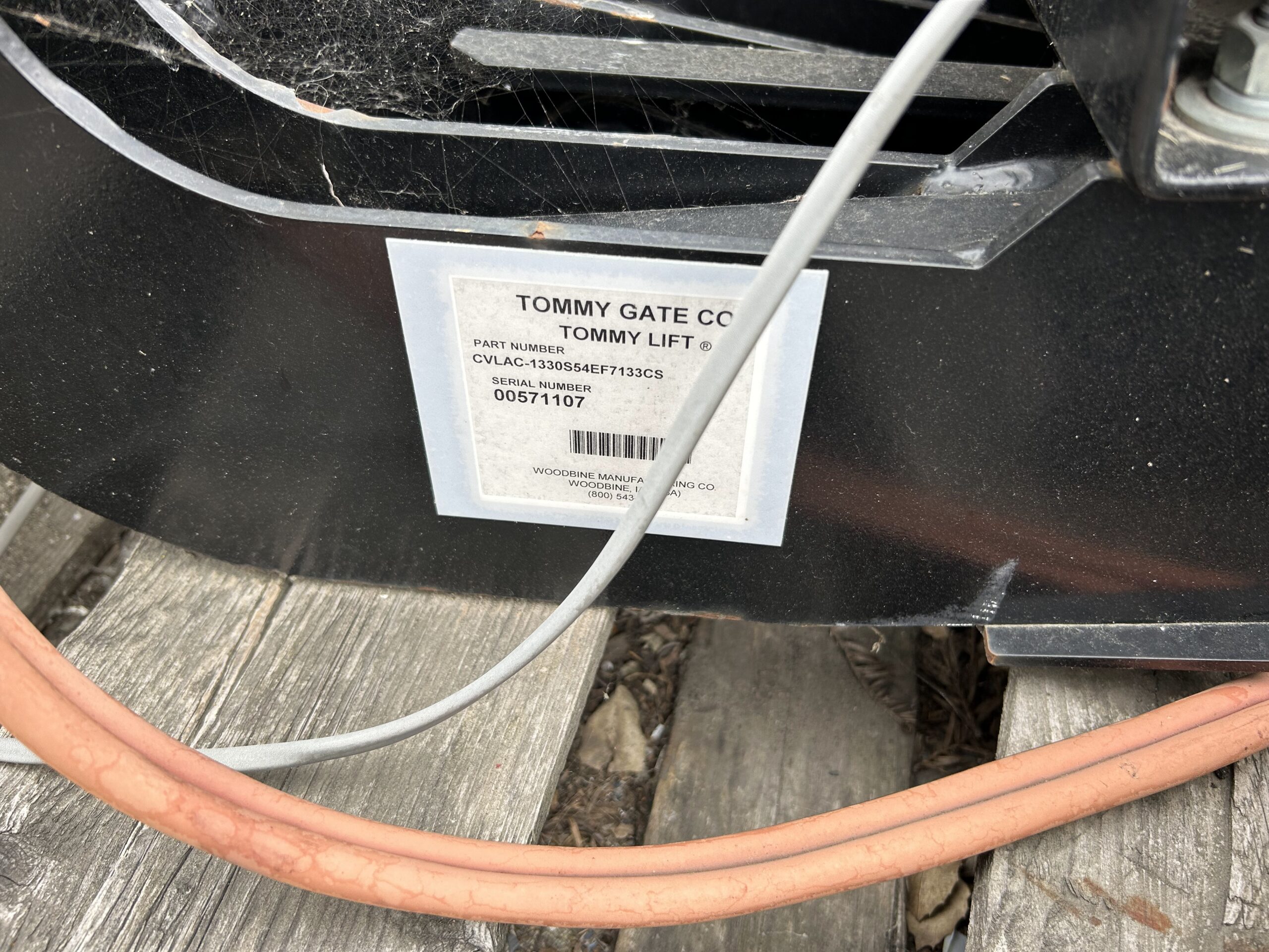 Tommy Lift | Valiant Industries